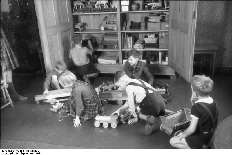 50er Jahre Frau - Bundesrepublik I | Zeitklicks