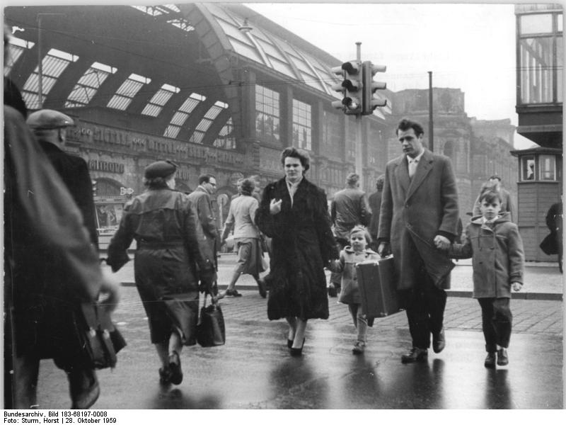 Frauen in der DDR - DDR | Zeitklicks