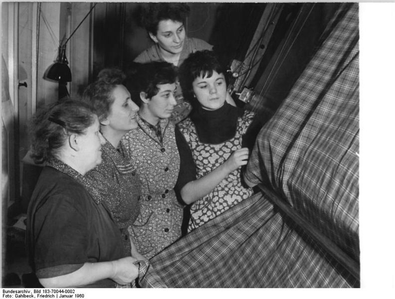 Frauen in der DDR - DDR | Zeitklicks