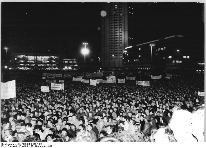Wir sind das Volk! - DDR | Zeitklicks