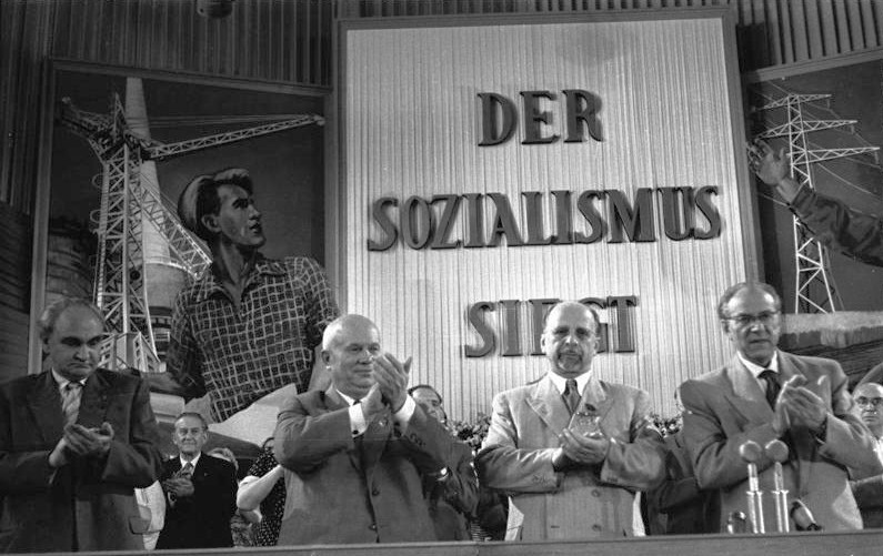 V. Parteitag der SED - Deutschland im Jahr 1958 - Zeitstrahl | Zeitklicks